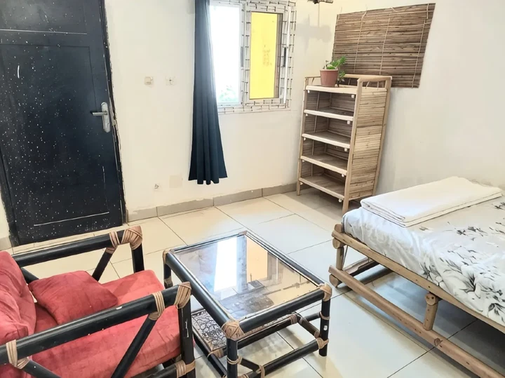 Belle Chambre Avec Toilettes Privées B4- Aci 2000 - Bamako