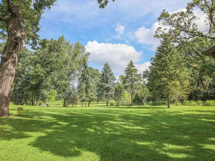 Harmony Inn, Huntley Illinois - Elgin, IL