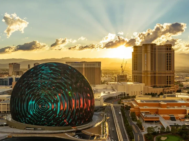 The Palazzo Prestige Club Lounge – Daily Breakfast Included With Private Check-in -