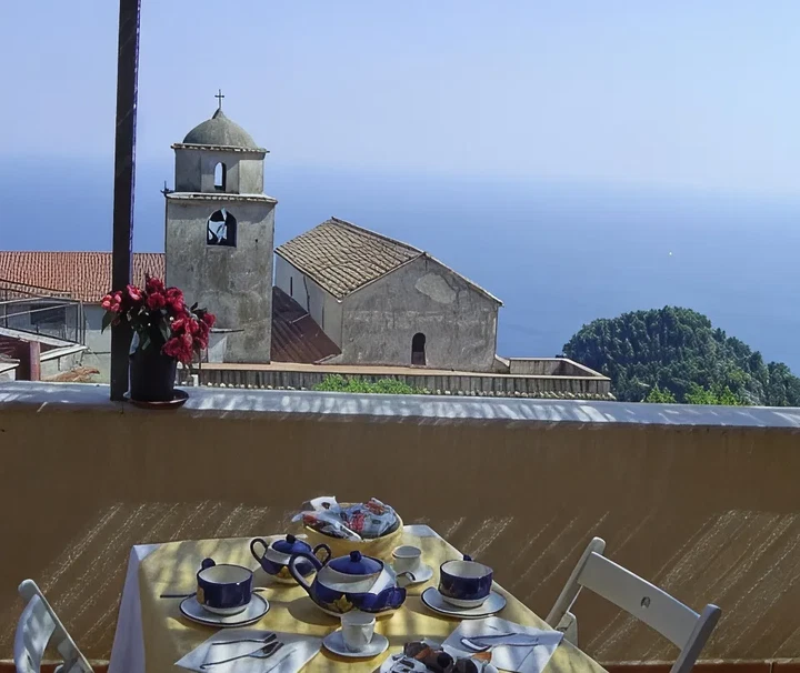 Casa Falcone B&b Bed And Breakfast - Amalfi