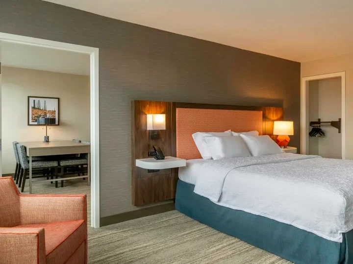 Hampton Inn By Hilton Manchester - 맨체스터