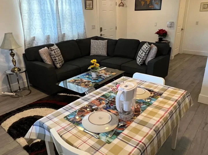 Suite Exotique Christon - Une Suite Accueillante - Halifax, NS, Canada