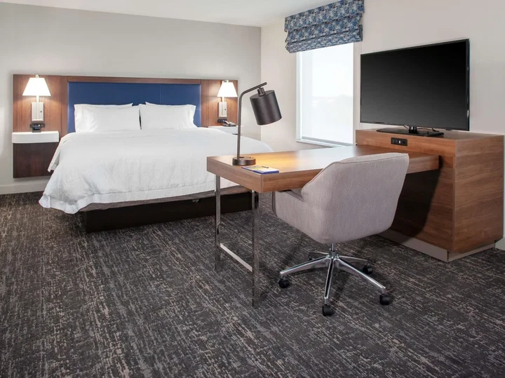 Hampton Inn & Suites Chicago Burr Ridge - Oak Park, IL
