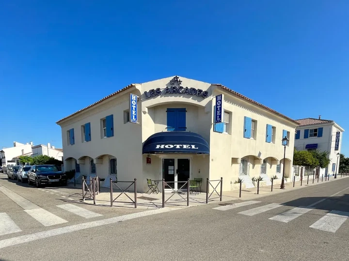 Hôtel Les Arcades - Arles