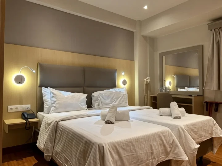 Anemoni Piraeus Hotel - Пирей