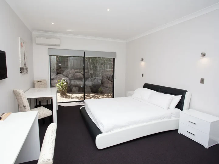 Springwood Motor Inn - Logan City