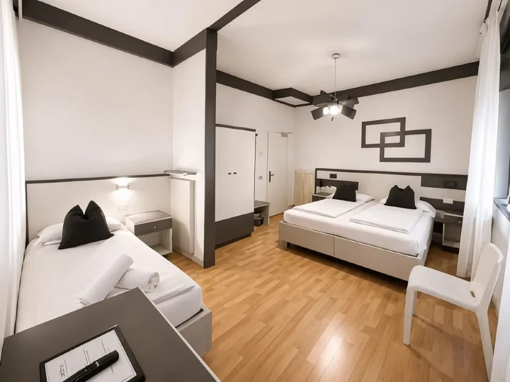 Athos Hotel - Ledro