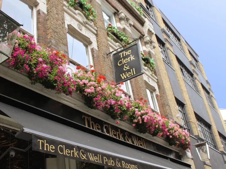 The Clerk & Well Pub And Rooms - 