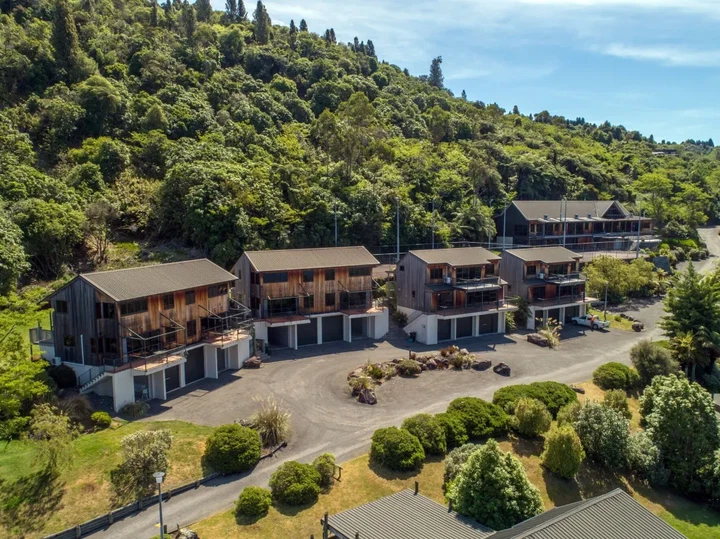 The Oreti Collection-by Vacations In Paradise - New Zealand