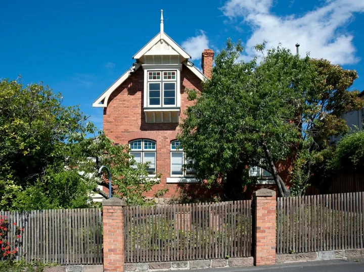 Lowena Cafe And Accommodation - Hobart