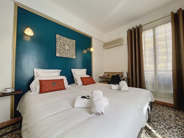Hôtel Le Provence - Alpes-Maritimes