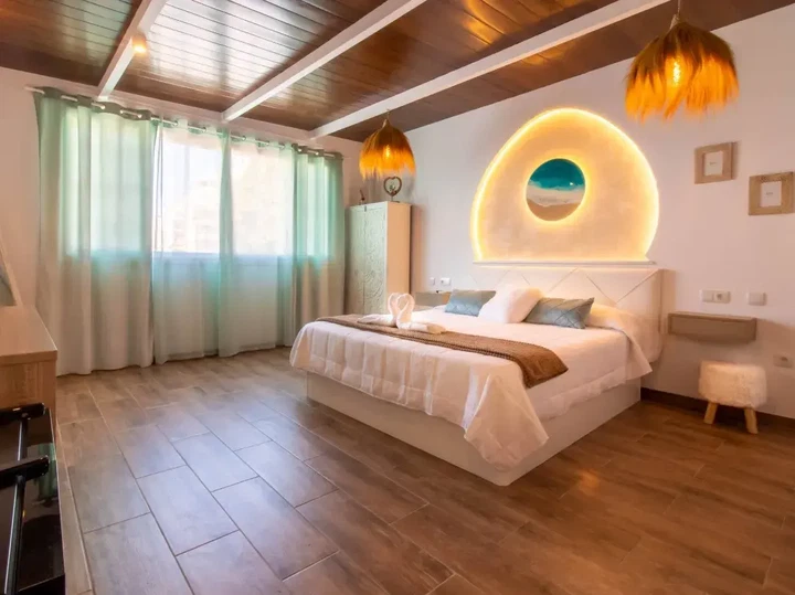 Preciosa Habitación Privada En El Puerto Pesquero - Marbella