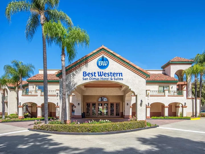 Comfort Suites Near Fairplex - Pomona, CA