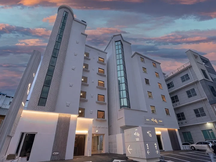 Aank Hotel Daejeon Yuseong 1st - Daejeon