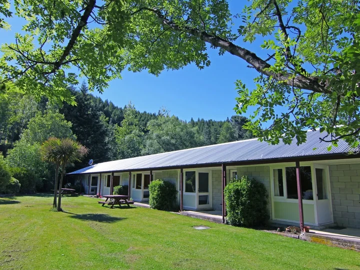 Alpine Adventure Holiday Park - New Zealand
