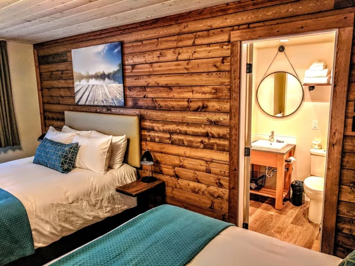 Riverside Inn - Lake Cowichan