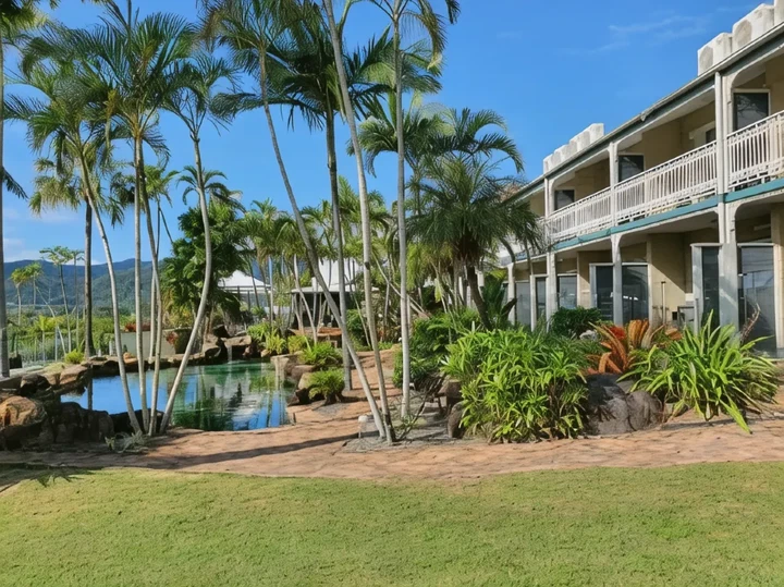 Colonial Palms Motor Inn - Queensland