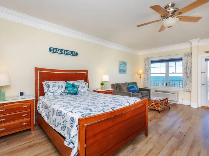 Atlantic Breeze Suites - Hampton, NH