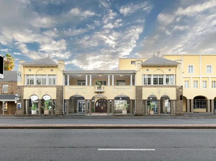 Queens Hotel By Bon Hotels - Oudtshoorn
