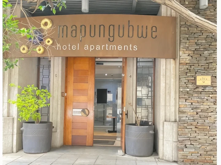 The Orange Corner Iiii At Mampungubwe Hotel - Randburg