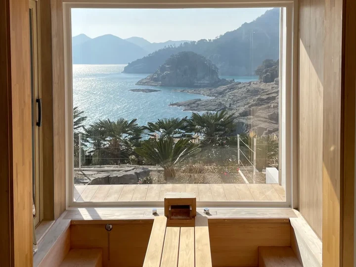 Windy Hill Resort - Tongyeong-si