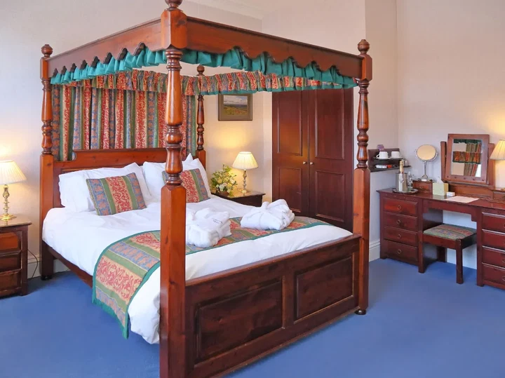 Saxonville Hotel - Whitby