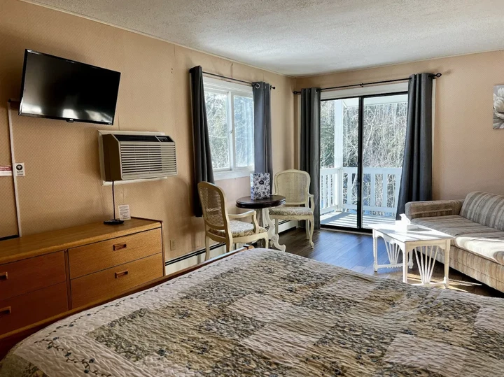 The Wayside Inn - Franconia, NH