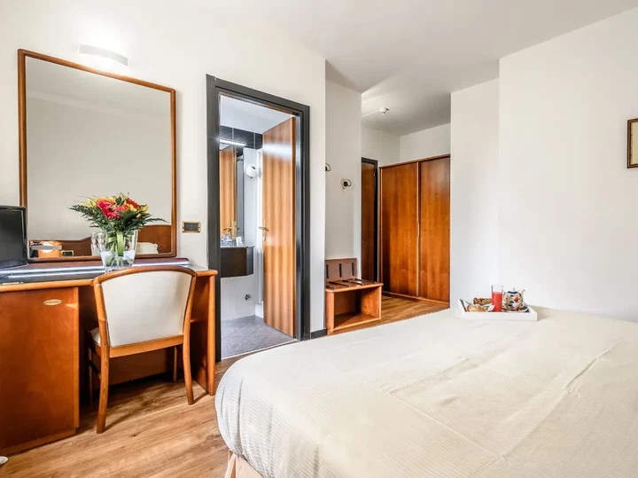 Hotel Daunia - Módena