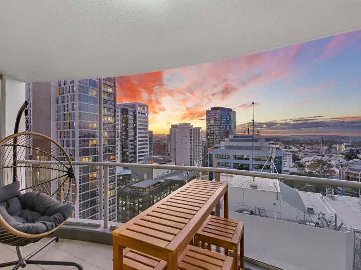 Arcade In The Sky - Views, Games & Vibes - Brisbane