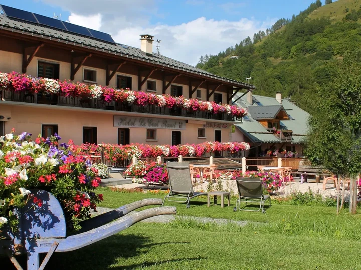Logis Hôtel Du Crêt Rond - Valloire
