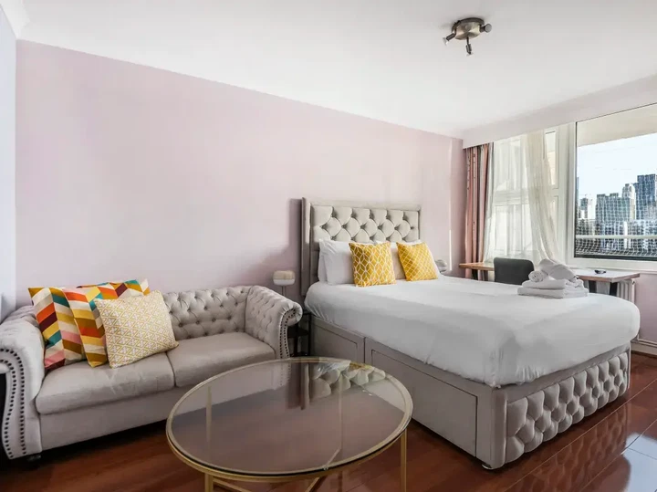 Thames River View 3br · Sleeps 8 · Free Parking - London