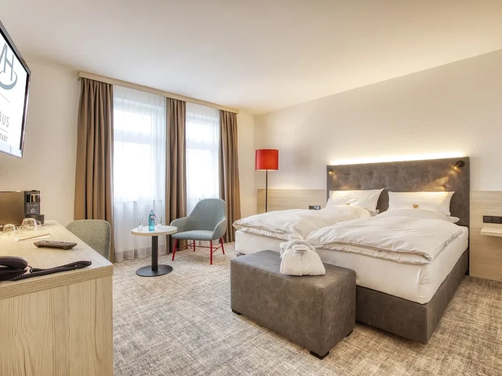 Trans World Hotel Columbus - Hainburg