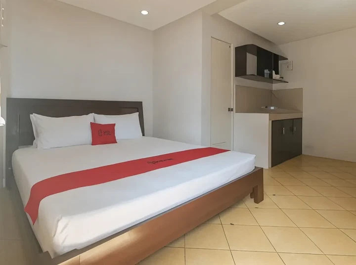 Reddoorz @ Davids Travellers Inn Cavite - Cavite City