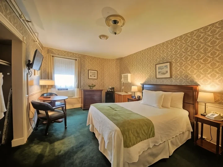 Inn At St John Portland In-town - South Portland, ME