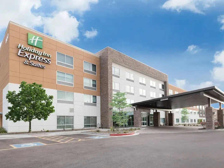 Holiday Inn Express & Suites Phoenix - Airport North By Ihg - Phoenix