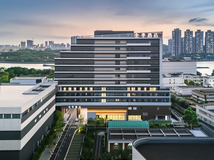 Ji Hotel Zengcha Road, Guangzhou Baiyun Station - Guangzhou