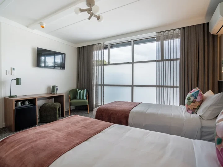 Doonside Hotel, Blacktown - Blacktown