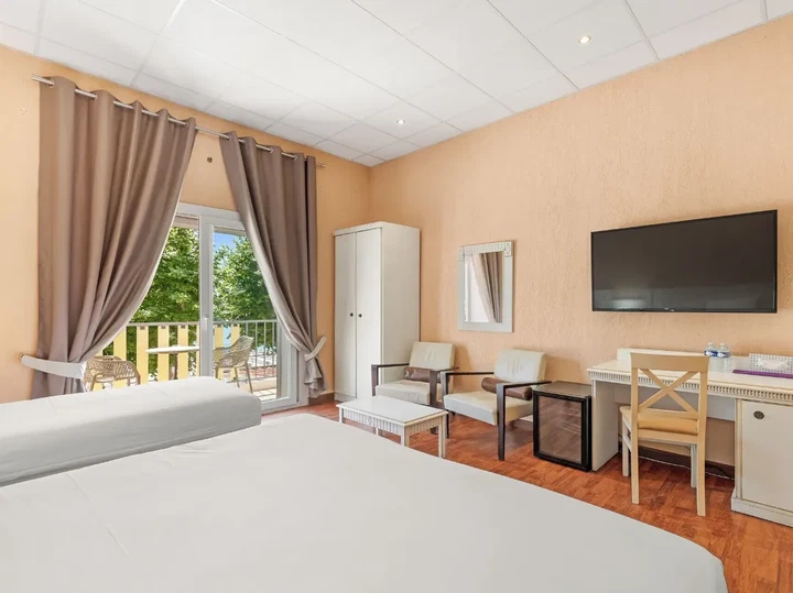 Hôtel Le Beau Séjour - Fréjus