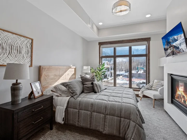 Blackstone Luxury 3 Br On Golf Course, Outdoor Swimming Pool And Clubhouse, Walk To Hiking Trails - Snowbird, UT