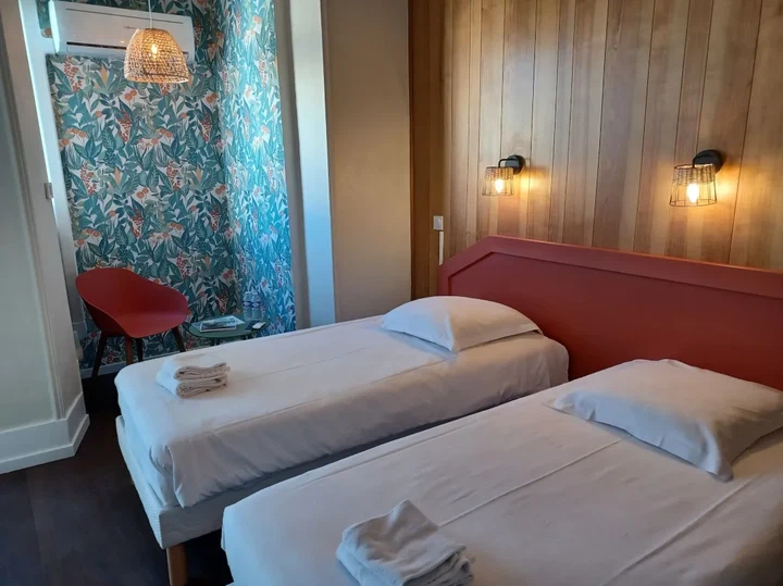 Hôtel Le Colibri - Aix-les-Bains