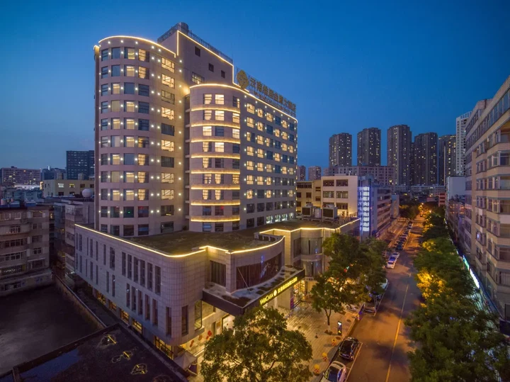 Yunnan Weiju Golden Eagle Grand Hotel - Kunming