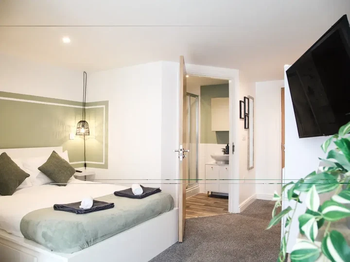 £ - City Centre - Duke Street Studio ~  Location - Liverpool