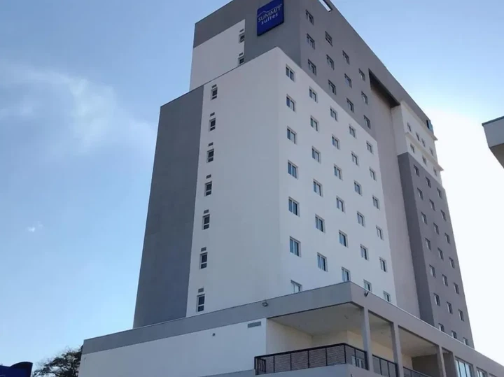 Summit Suítes Hotel Pindamonhangaba - Taubaté