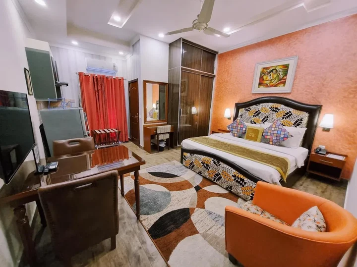 Hayyat Luxury Hotel - Lahor