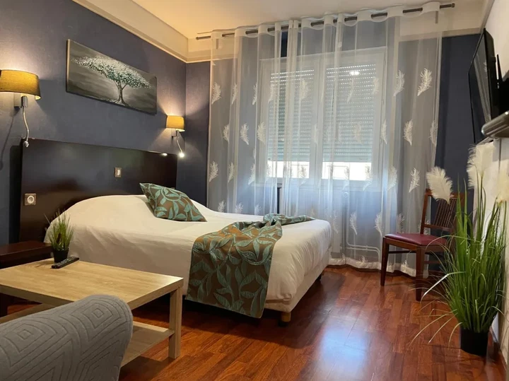 L' Emblème Boutique Hotel - Beaurepaire