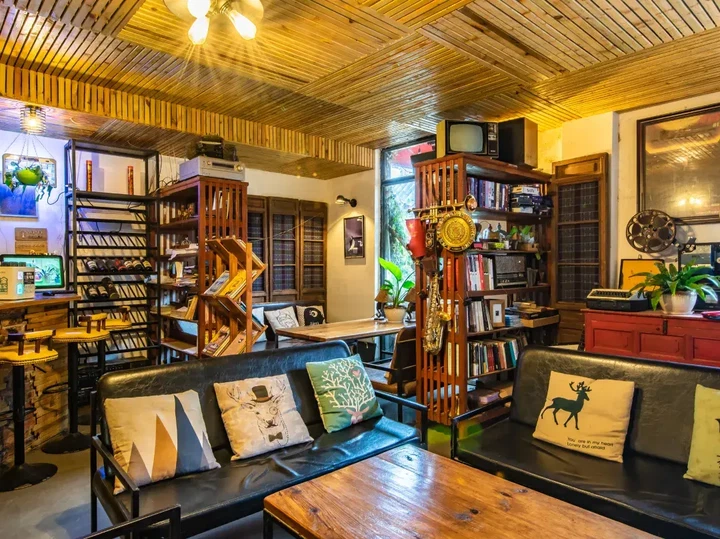 Chunyu Qiyuan International Youth Hostel - Kunming