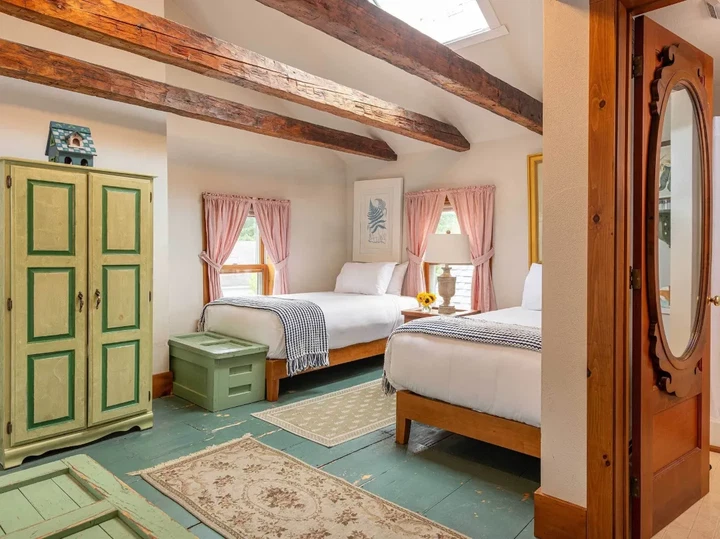 Old Stagecoach Inn - Stowe, VT