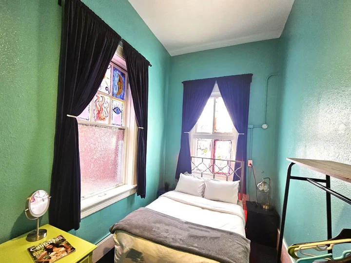 Gaslamp Hostel - Baja California