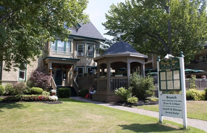 Dundee Arms Inn - Charlottetown