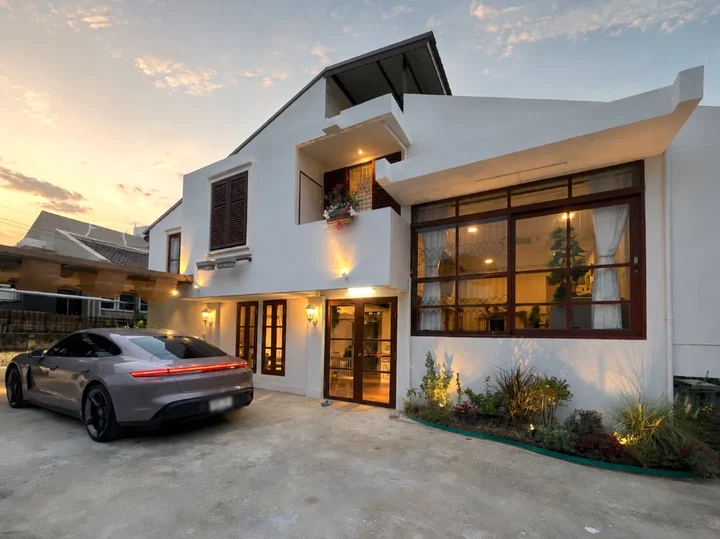 4 Bedroom Rustic Farmhouse Sleep 10 4 Mins Walk To Mrt - 